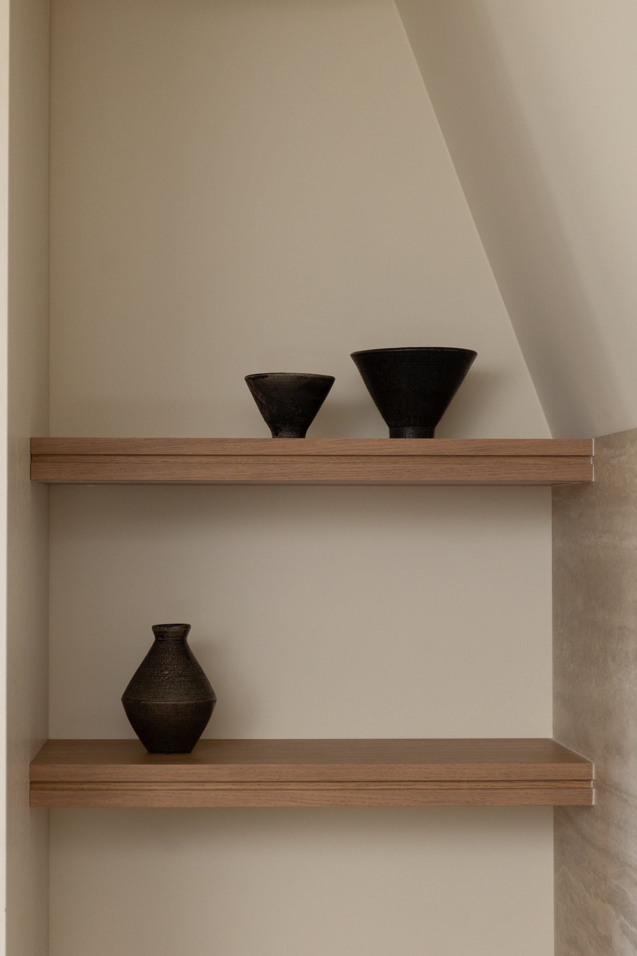 Angular Ceramic Vase, Black – Devon Liedtke